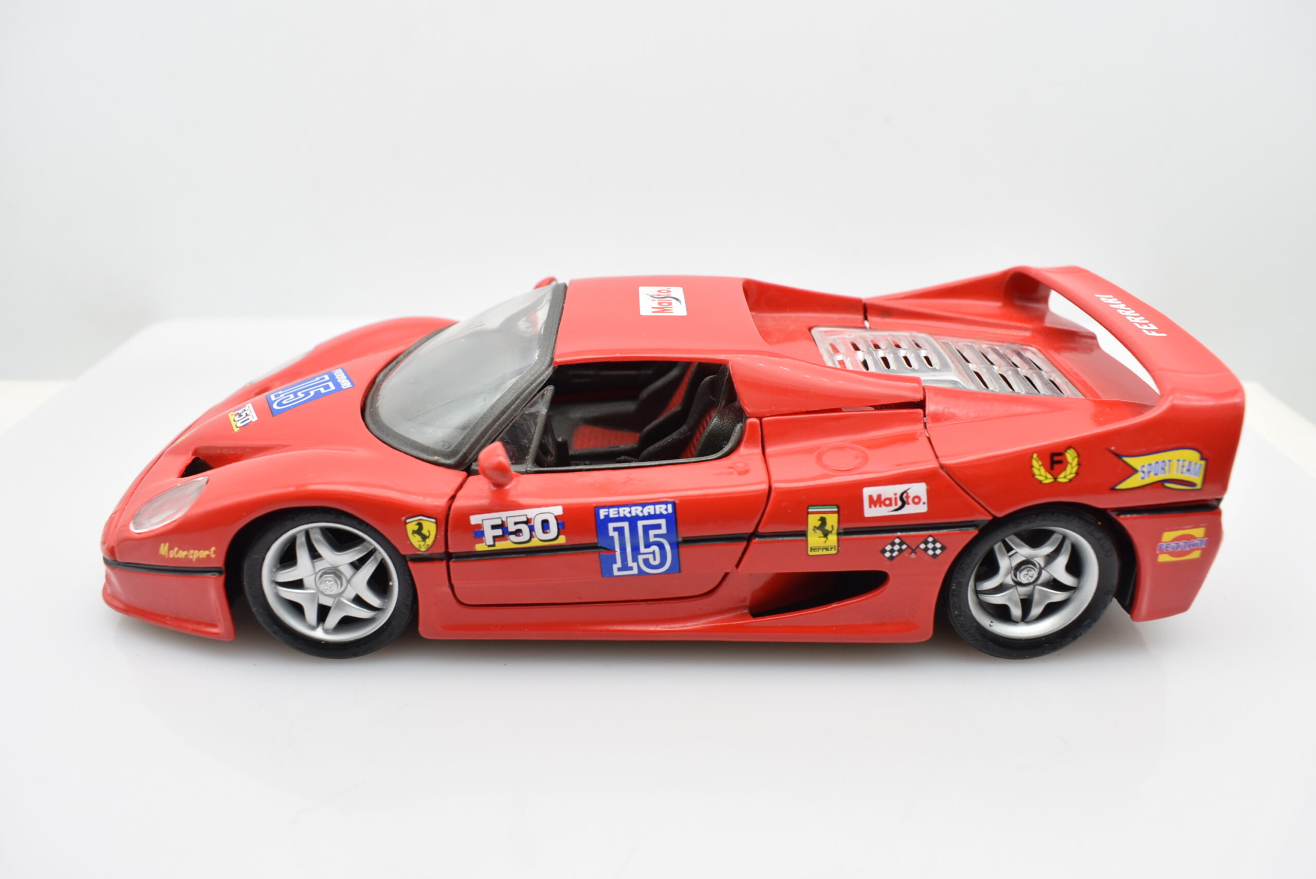 Modellino auto scala 1:24 Ferrari F50 modellismo statico da collezione ...