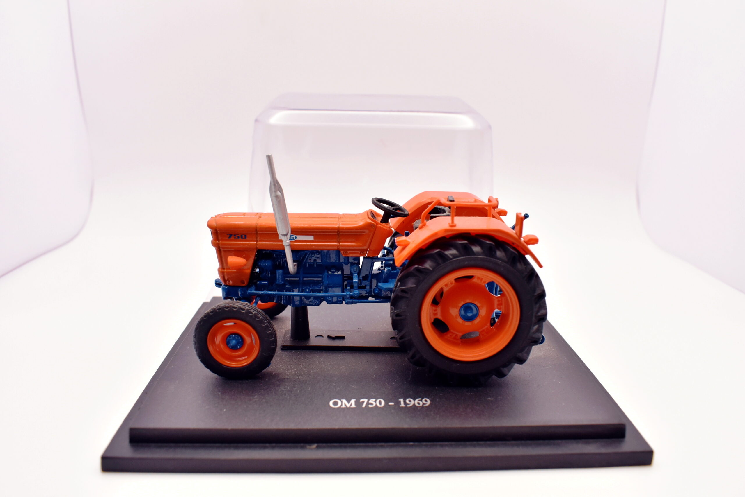 modellino trattore scala 1:43 OM 750 diecast edicola da collezione ...